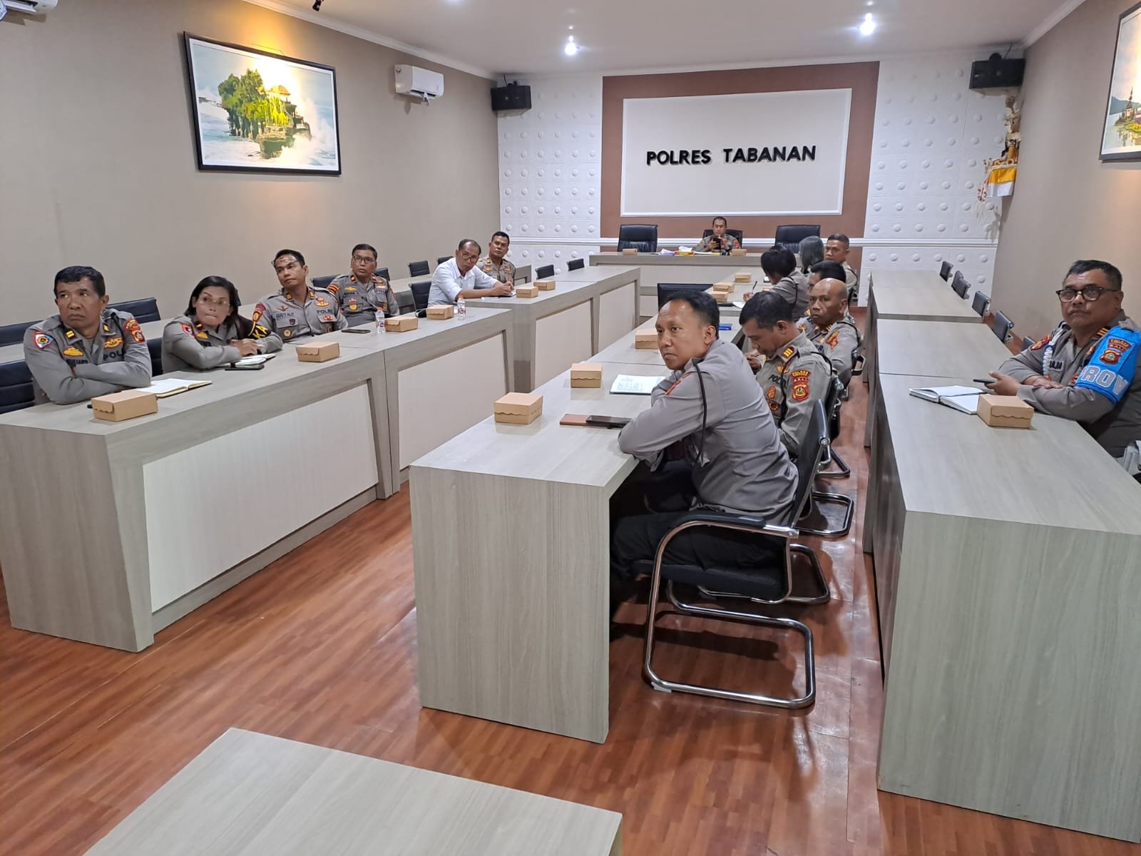 Polres Tabanan Ikuti Secara Zoom Rapat Persiapan Pengambilan Data ...